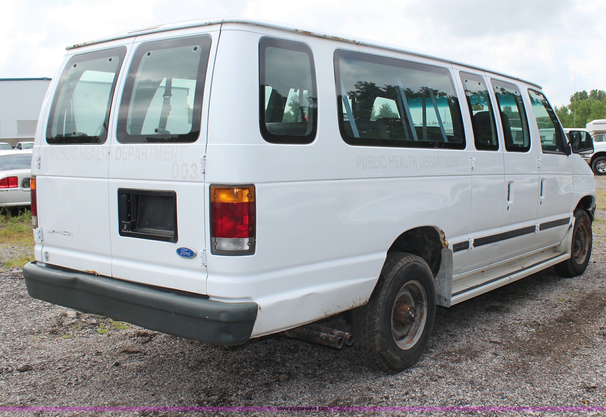 1993 Ford E350 van in Kansas City, KS | Item H6566 sold | Purple Wave