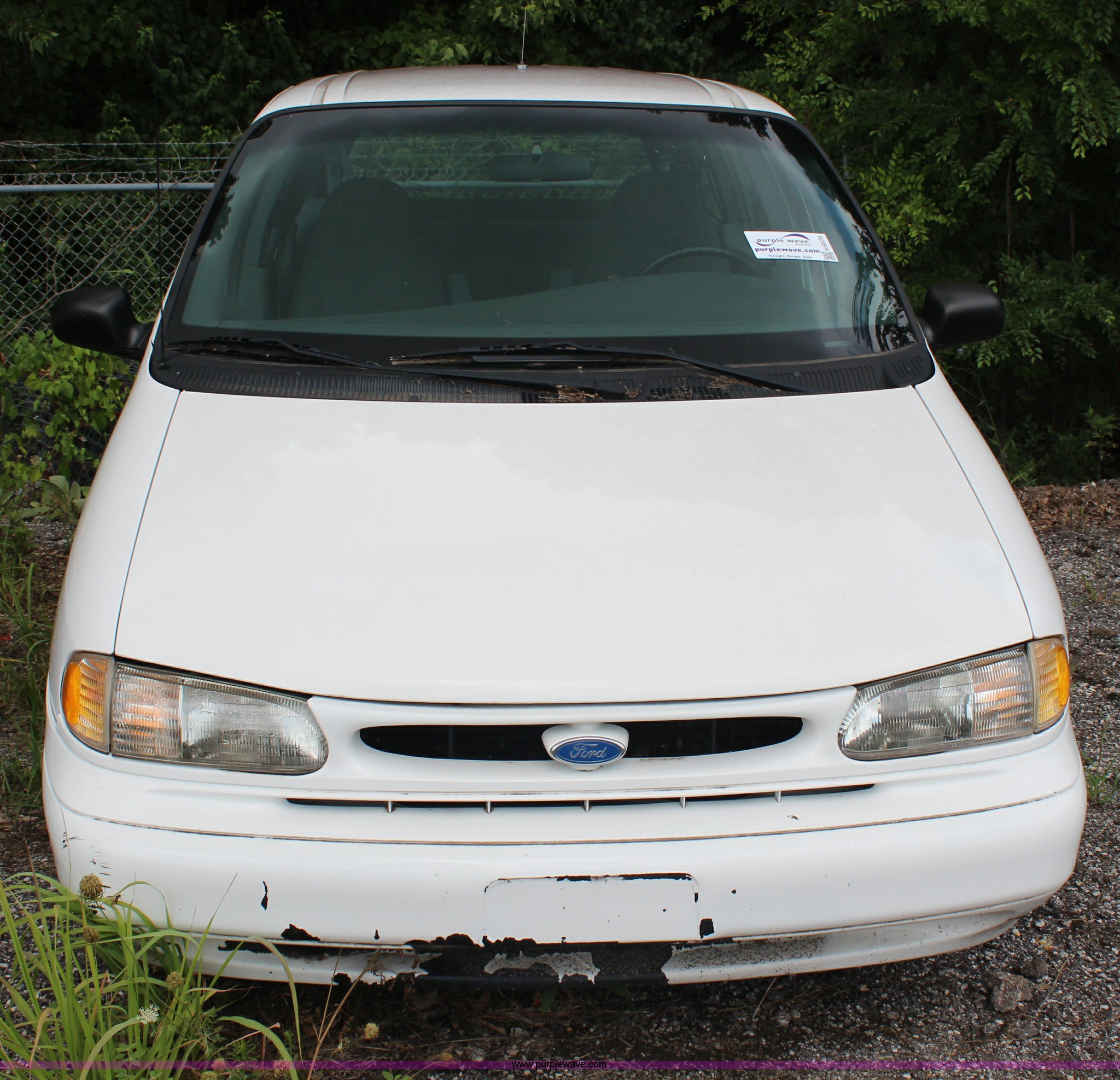 1995 Ford Windstar van in Kansas City, KS | Item H6570 sold | Purple Wave
