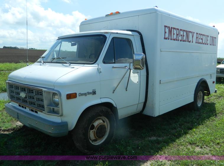 1978 Chevrolet 30 box van in Hays, KS | Item G7971 sold | Purple Wave