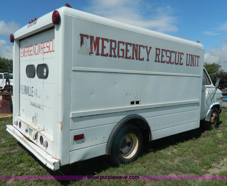 1978 Chevrolet 30 box van in Hays, KS | Item G7971 sold | Purple Wave