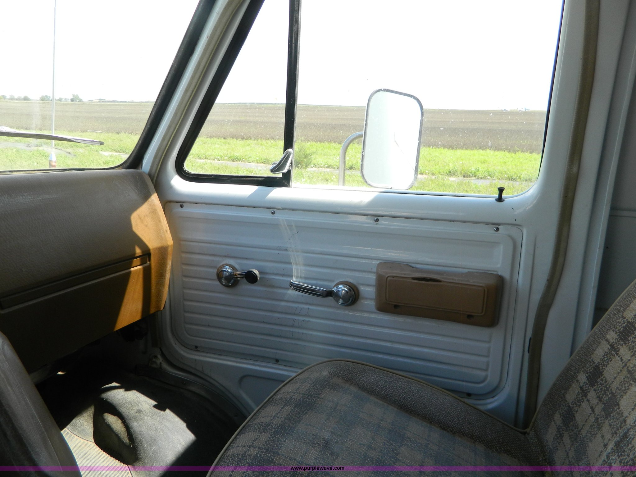 1978 Chevrolet 30 box van in Hays, KS | Item G7971 sold | Purple Wave