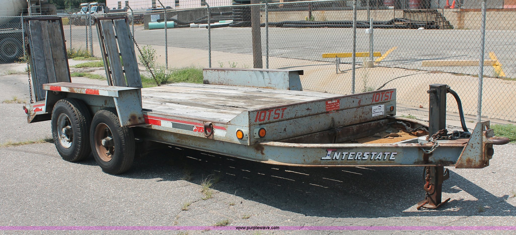 2000 Interstate 10TST tilt bed trailer in Wichita, KS | Item I8183 sold | Purple Wave