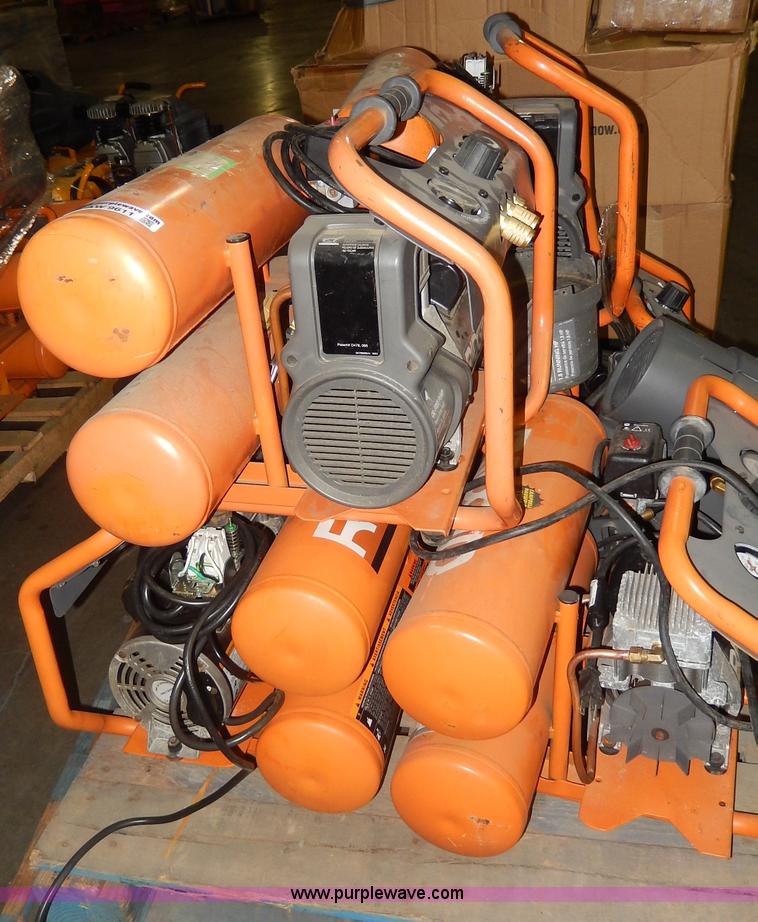 (6) Ridgid 4.5 gallon air compressors in Spring Hill, KS | Item AW9611 ...