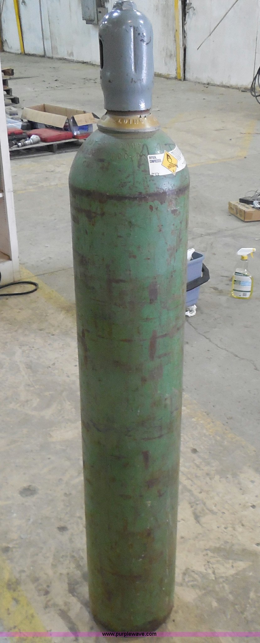 Oxygen welding tank in Pipestone, MN | Item I1440 sold | Purple Wave
