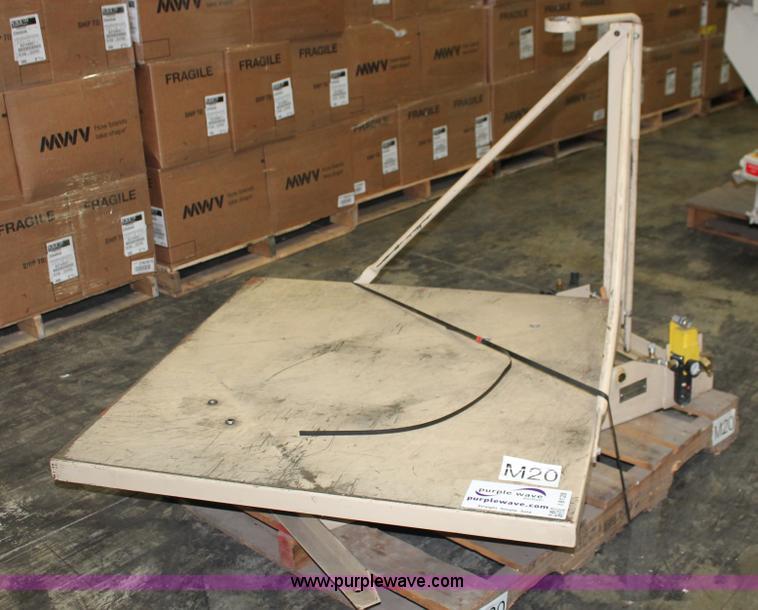 Plastic Process BT2000FPVB box tilter in Park City, KS | Item I8128 ...