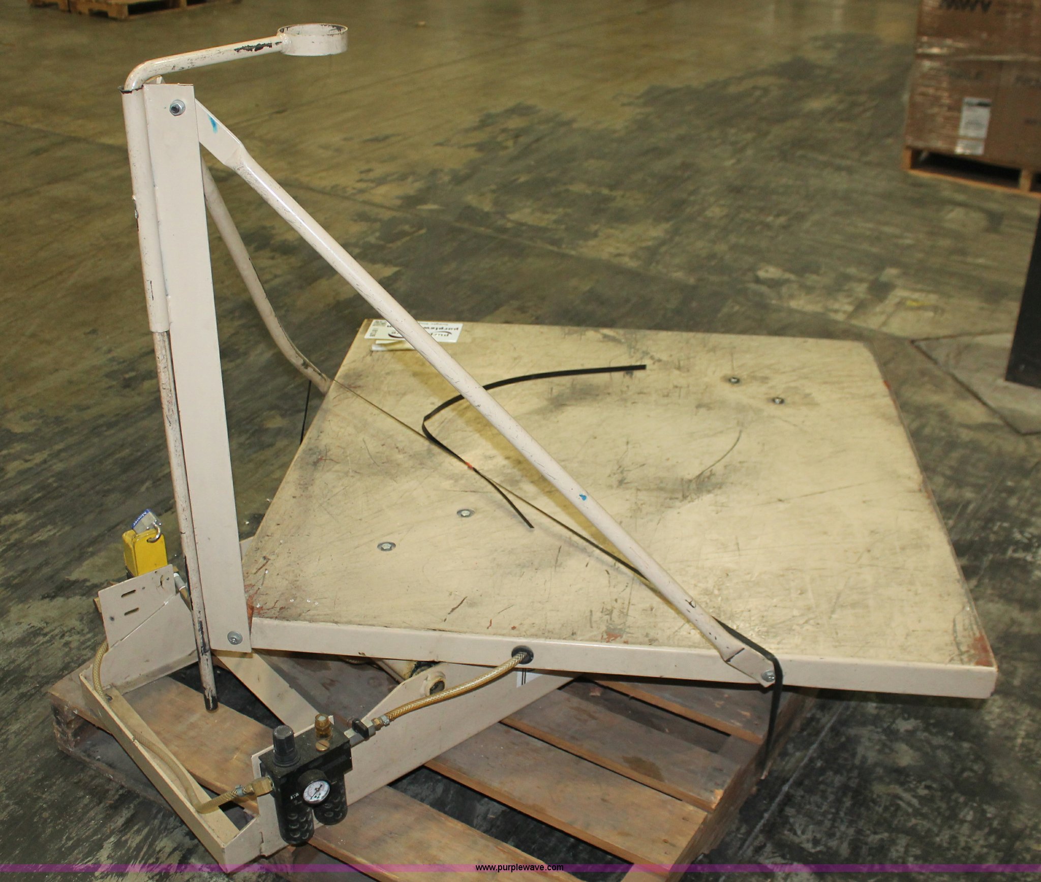 Plastic Process BT2000FPVB box tilter in Park City, KS | Item I8128 ...