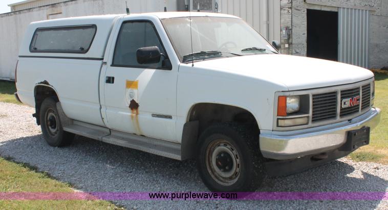1990 GMC Sierra 2500 SL pickup truck in Hutchinson, KS | Item I8087 ...