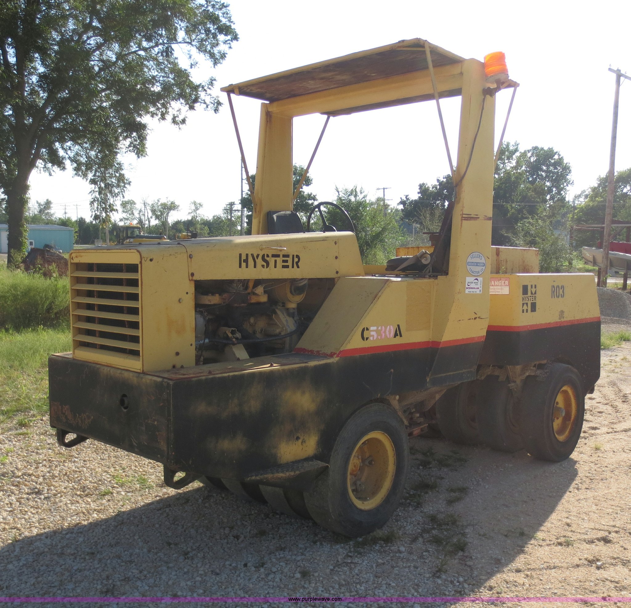 1985 Hyster C530A compactor in Iola, KS | Item D5931 sold | Purple Wave