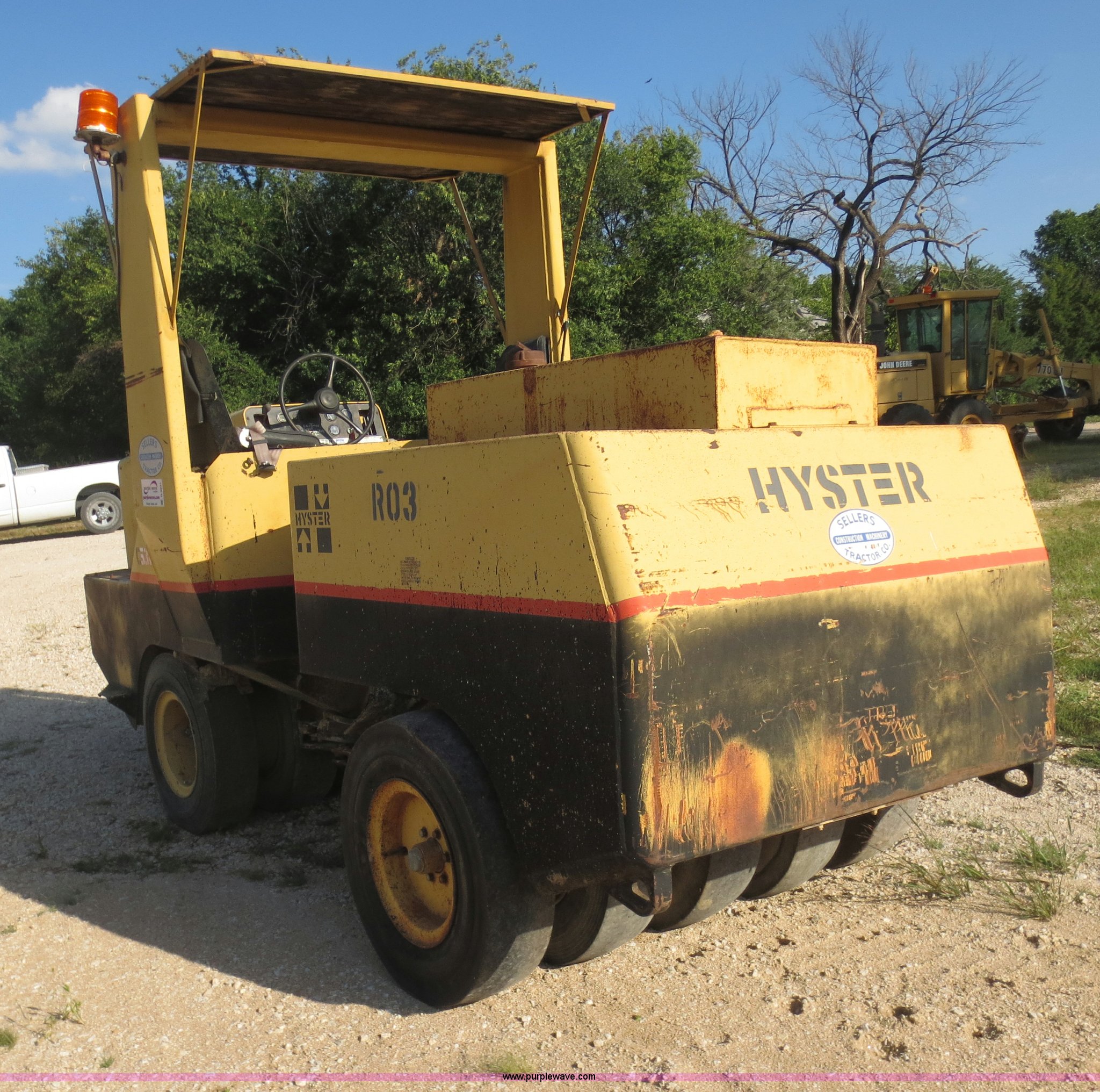 1985 Hyster C530A compactor in Iola, KS | Item D5931 sold | Purple Wave