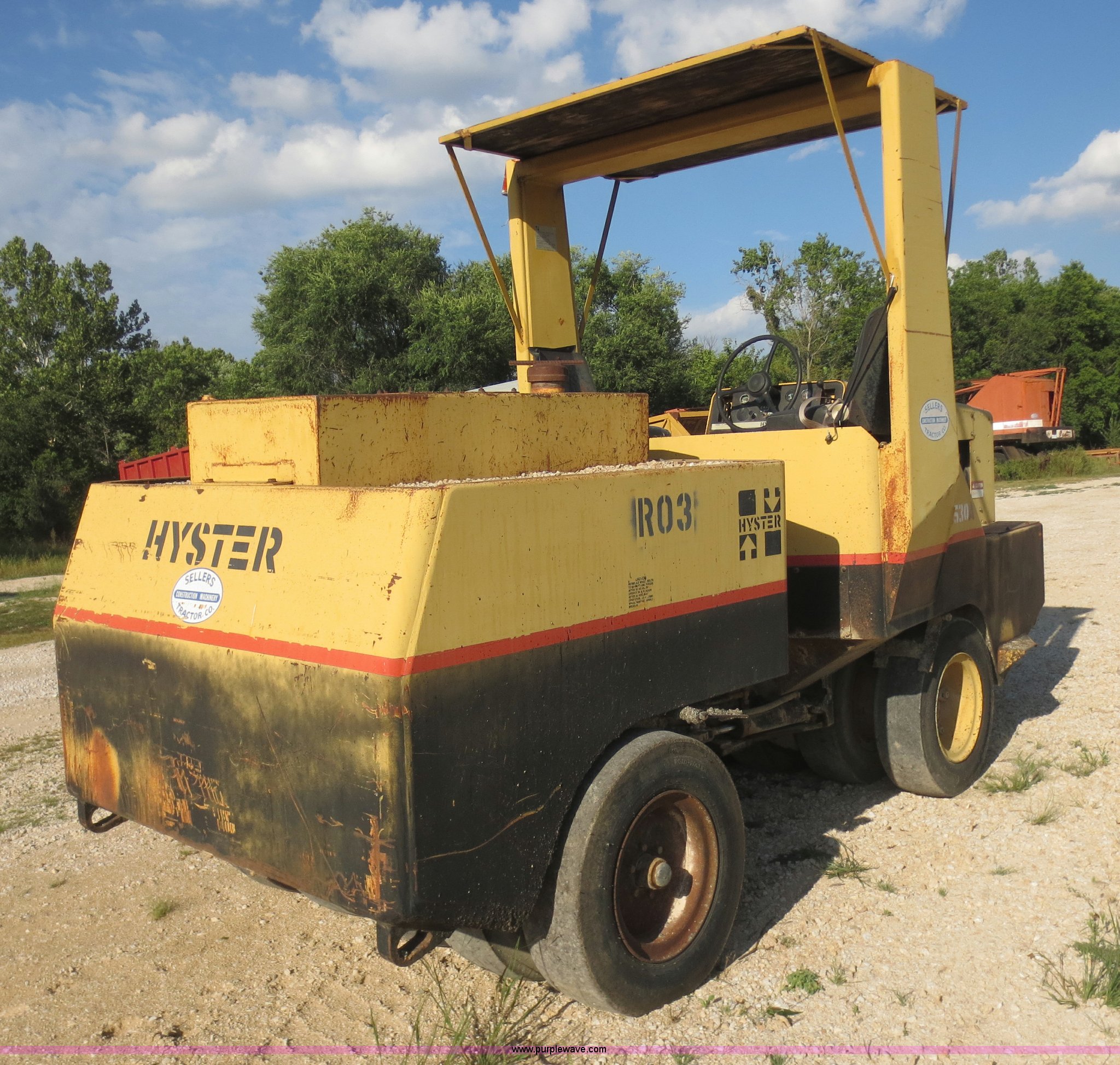 1985 Hyster C530A compactor in Iola, KS | Item D5931 sold | Purple Wave