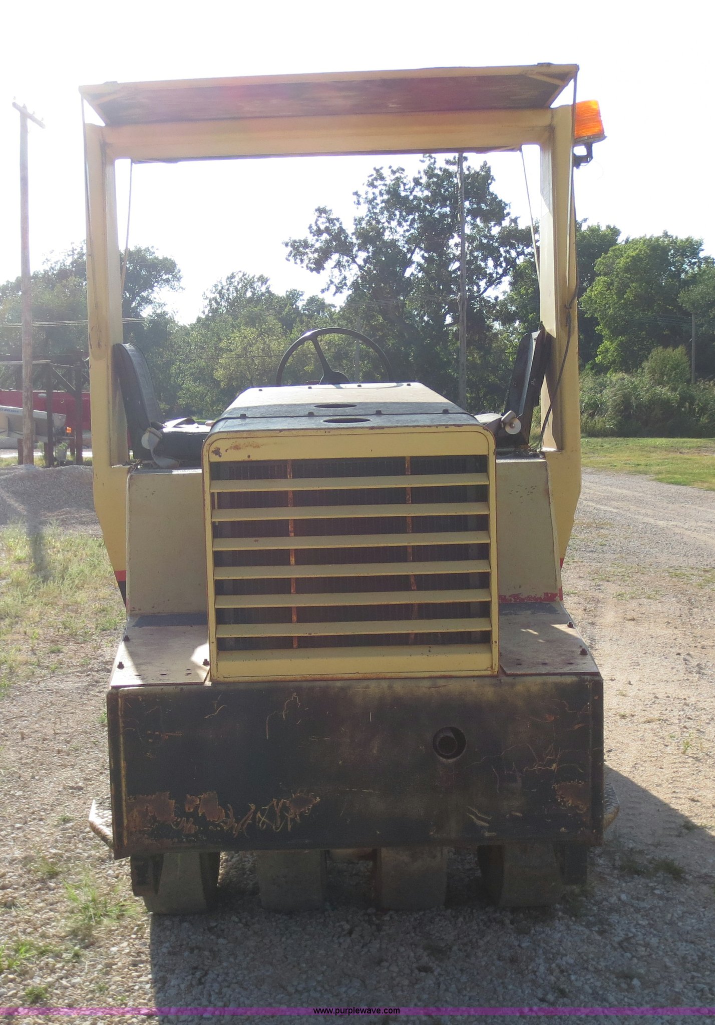 1985 Hyster C530A compactor in Iola, KS | Item D5931 sold | Purple Wave