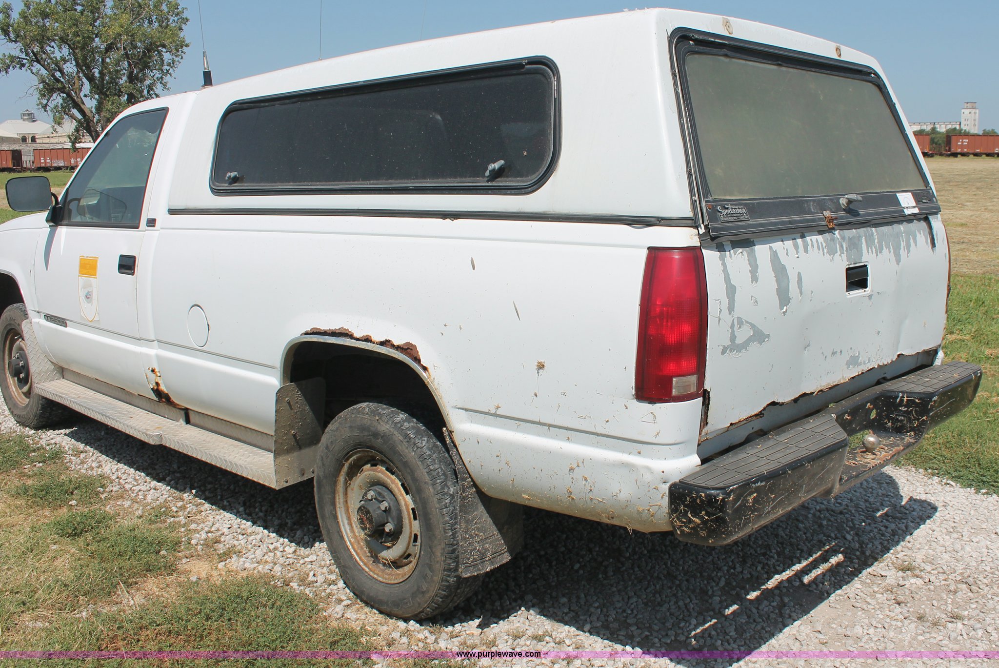 1990 GMC Sierra 2500 SL pickup truck in Hutchinson, KS | Item I8087 ...