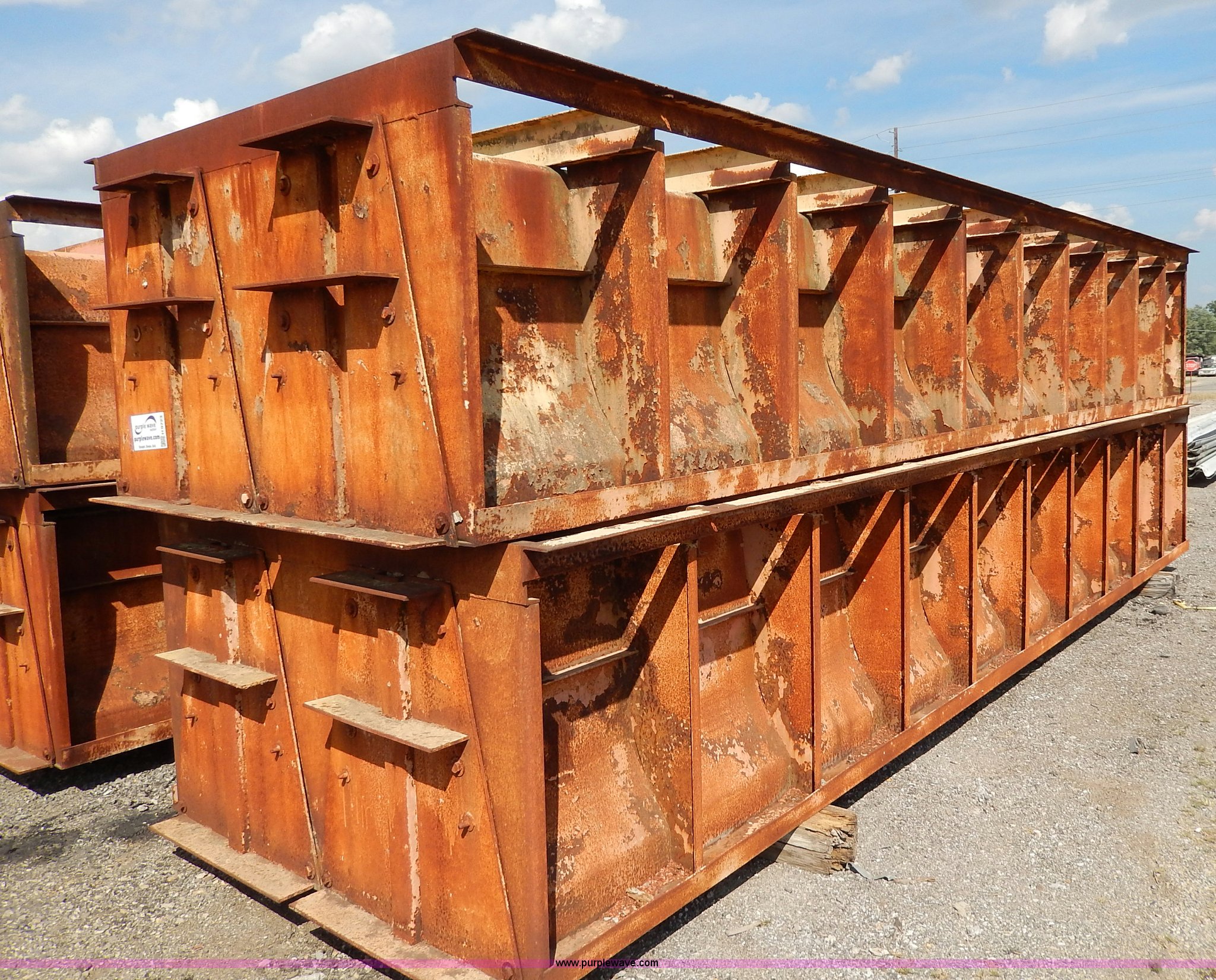 (2) concrete barrier forms in Topeka, KS | Item H9722 sold | Purple Wave