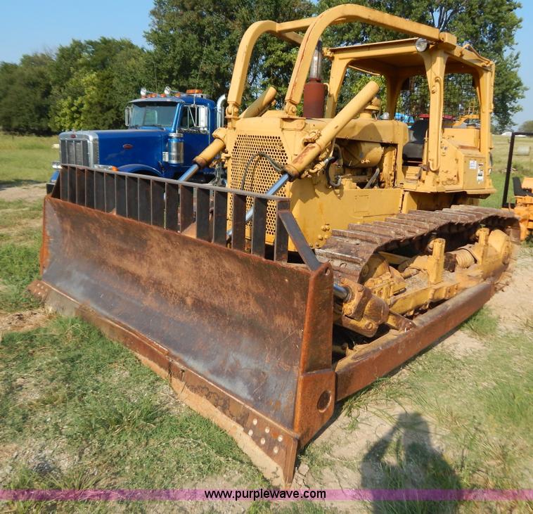 1980 Caterpillar D6D dozer in Schell City, MO | Item B5831 sold | Purple Wave