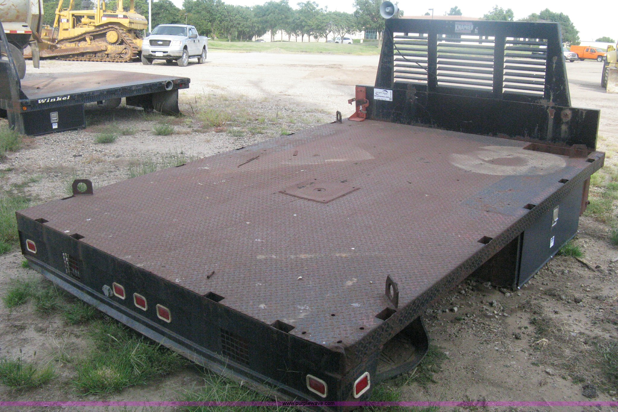 Knapheide steel flatbed in Wichita, KS | Item H6440 sold | Purple Wave