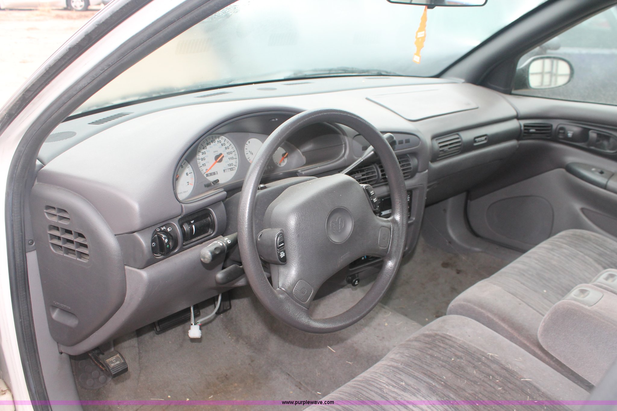 1997 Dodge Intrepid in Wichita, KS | Item H4239 sold | Purple Wave