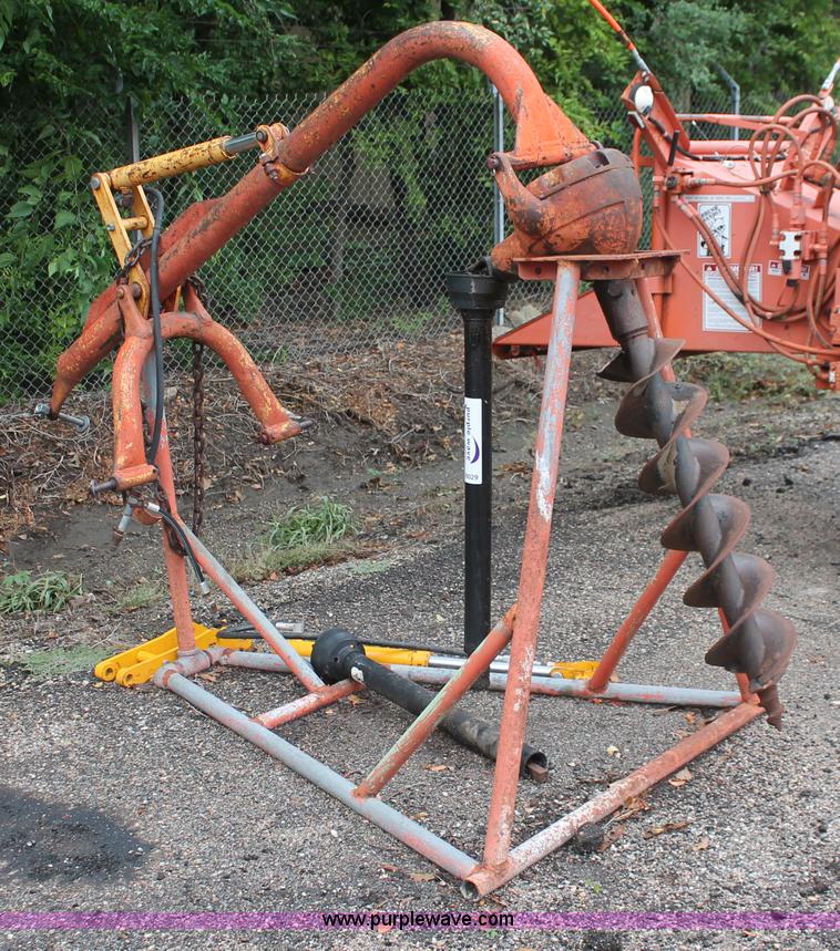 Three point auger in Hutchinson, KS | Item I8029 sold | Purple Wave