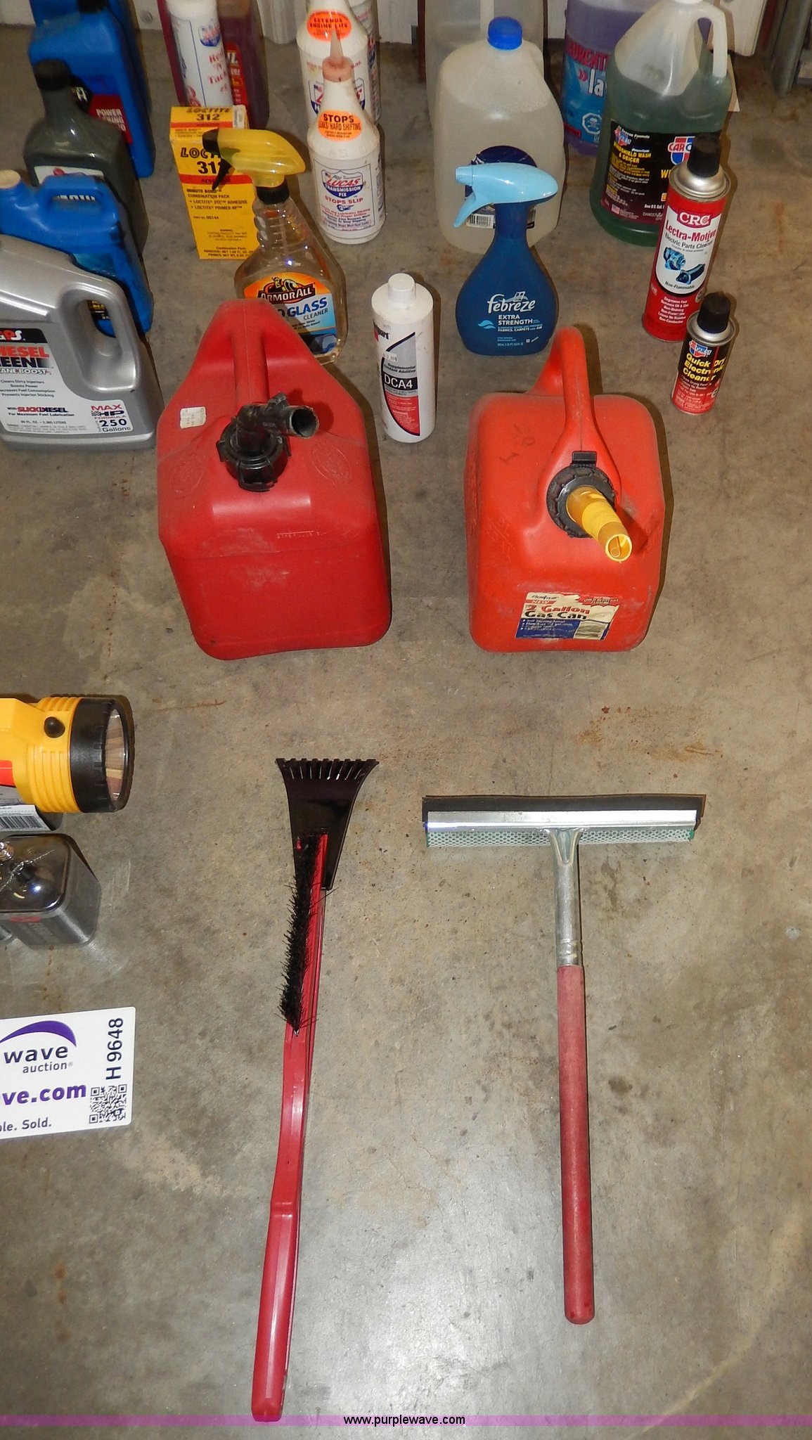 Assorted automotive accessories in Topeka, KS | Item H9648 sold ...