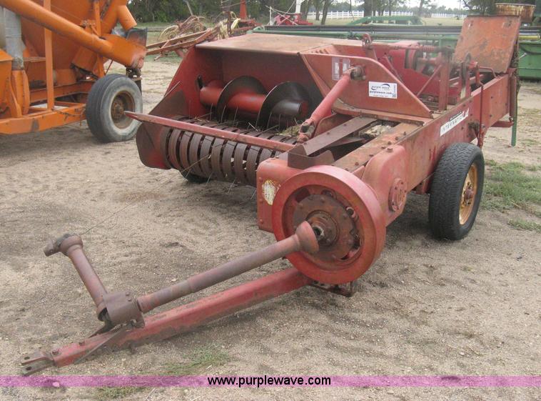 International 46 square baler in Kinsley, KS | Item H6260 sold | Purple ...
