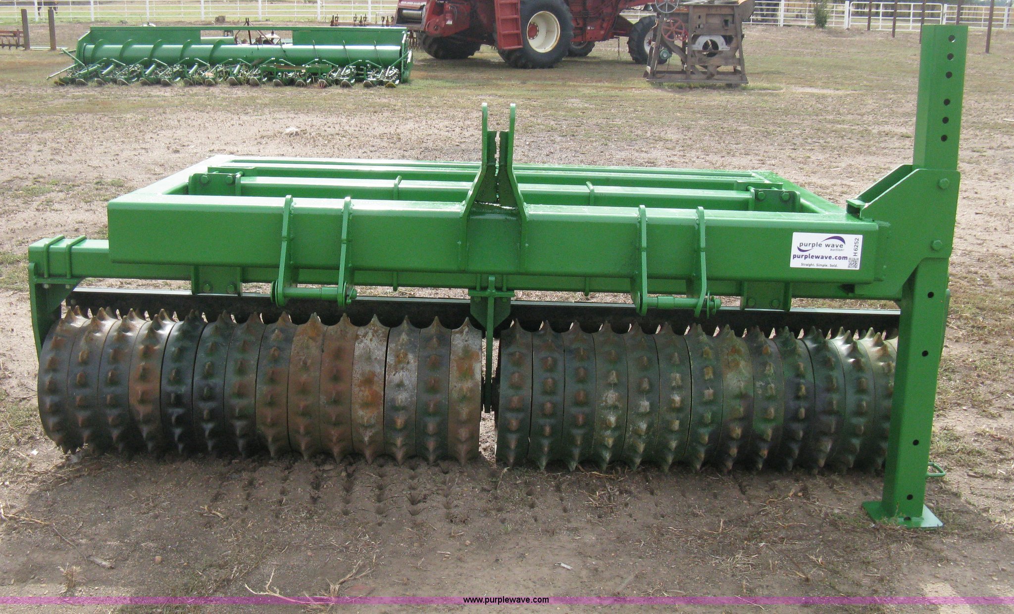 Three point roller packer in Kinsley, KS | Item H6252 sold | Purple Wave