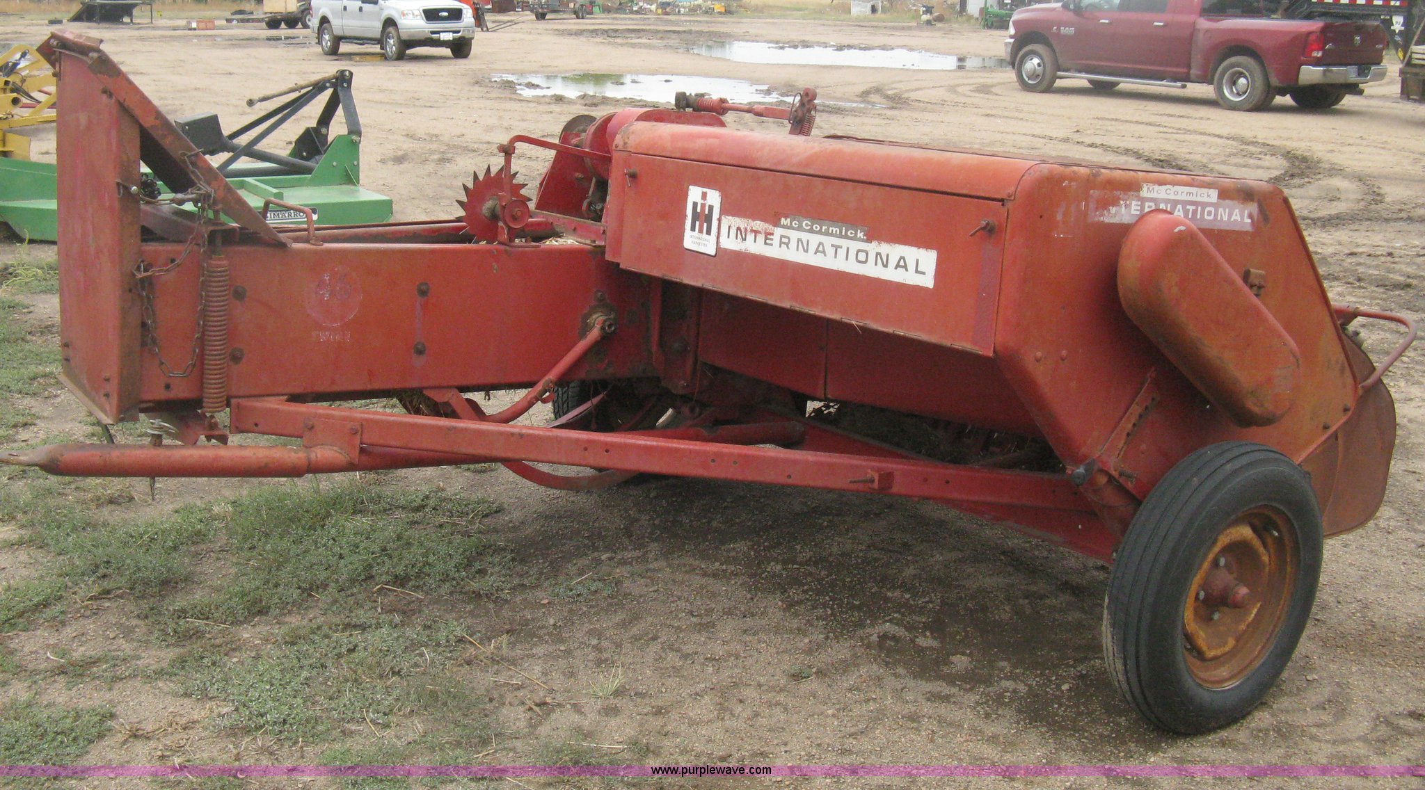 International 46 square baler in Kinsley, KS | Item H6260 sold | Purple ...