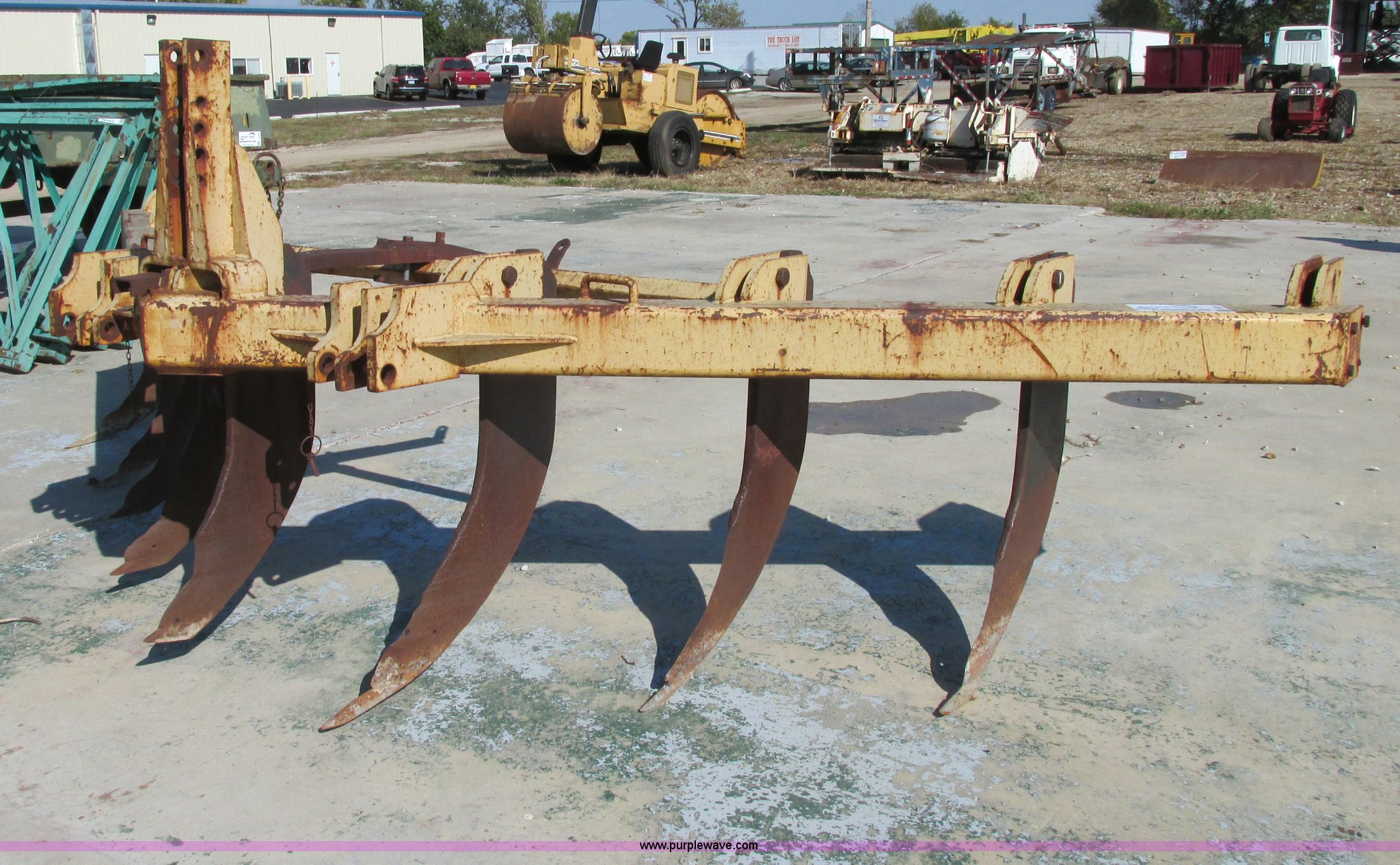 Three point ripper in Sedalia, MO | Item F5328 sold | Purple Wave