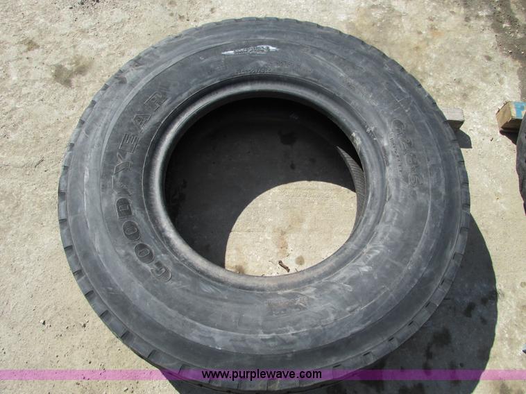 Goodyear G286 12-R24 tire in Liberty, MO | Item G3022 sold | Purple Wave