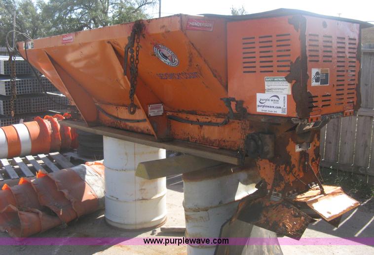 Henderson FSP8 steel spreader in Wichita, KS | Item H6266 sold | Purple ...