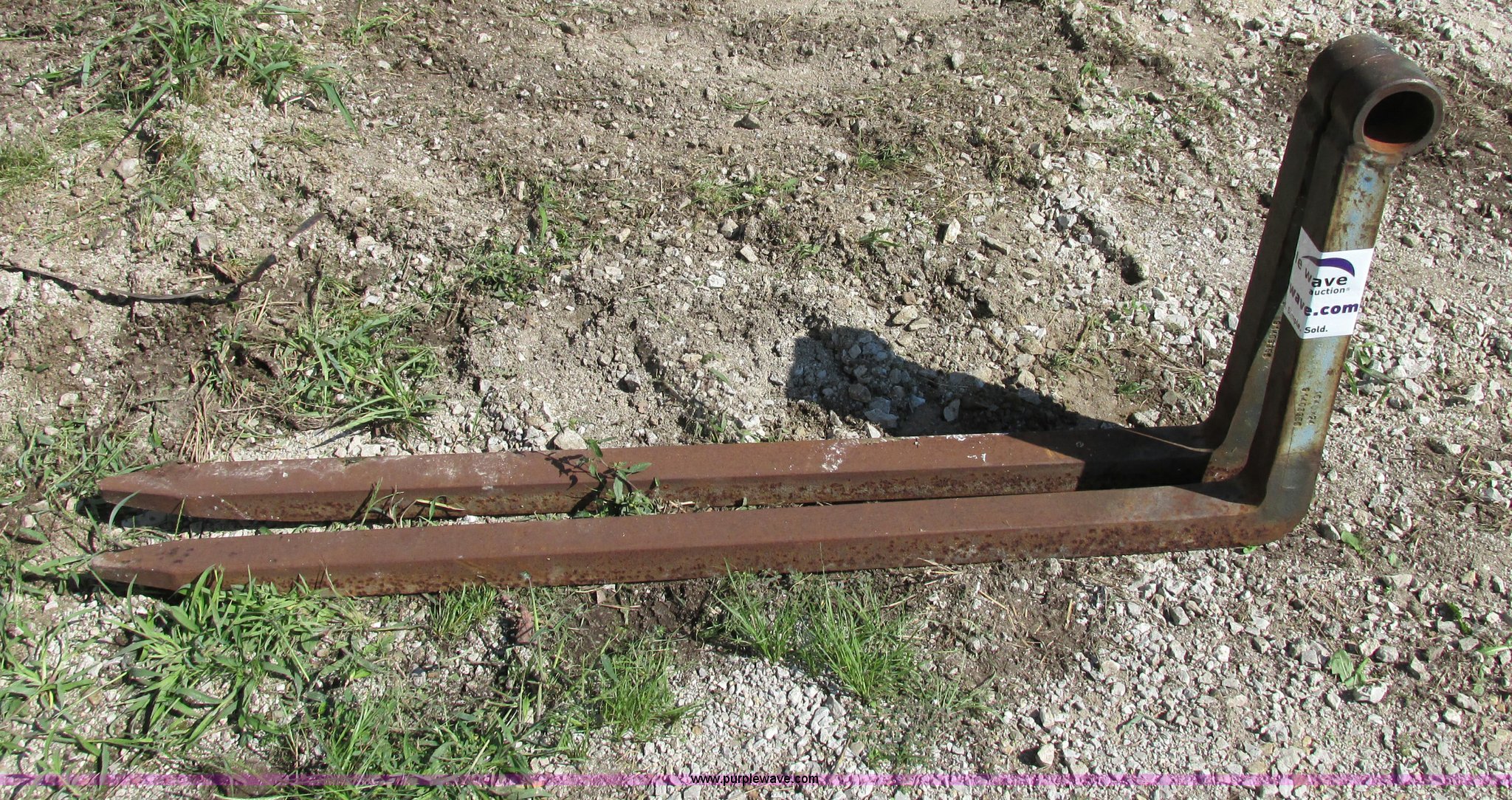 (2) 48" brick forks in Oak Grove, MO | Item F5277 sold | Purple Wave