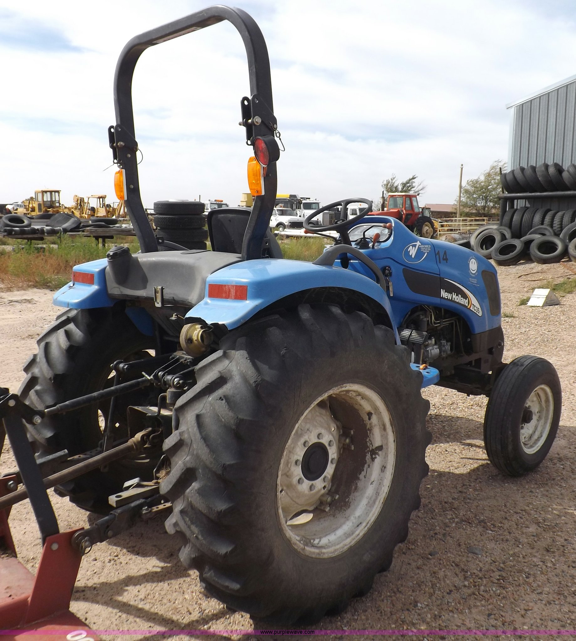 New Holland TC35A tractor in Ulysses, KS | Item I8445 sold | Purple Wave