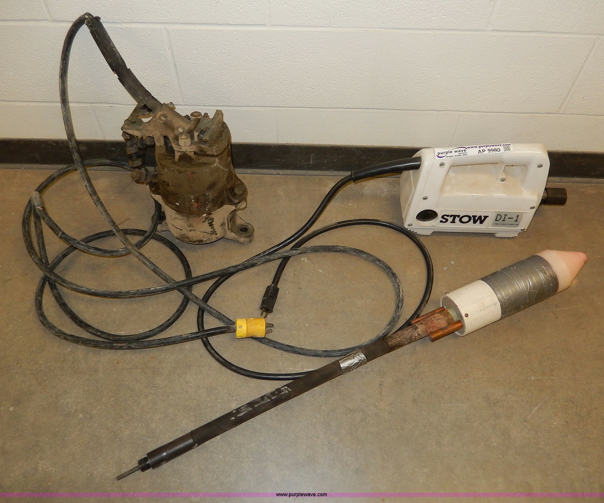 Assorted tamper/vibrator units in Manhattan, KS | Item AP9980 sold ...