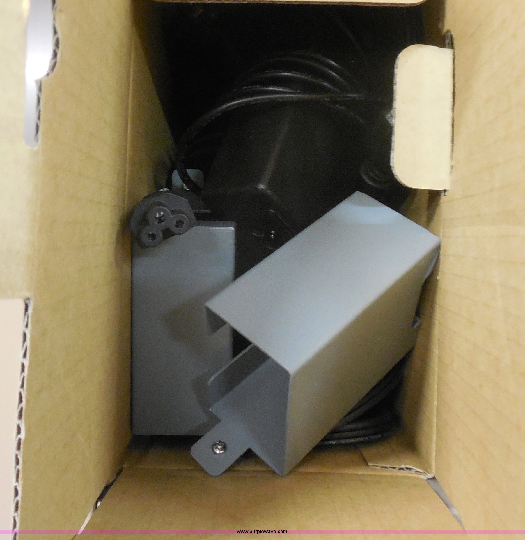 (30) Wyse thin client terminal in Derby, KS | Item AR9234 sold | Purple ...