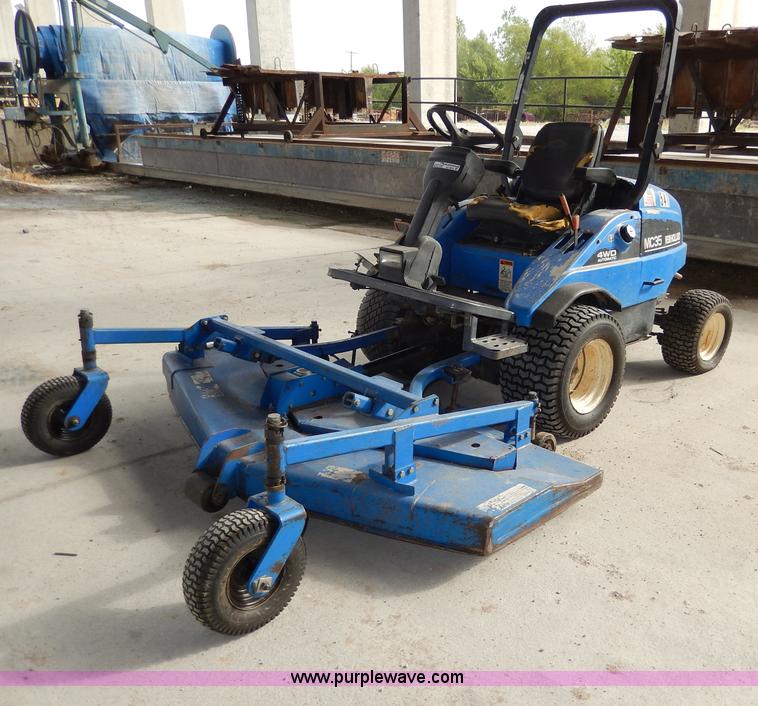 New Holland MC35 ZTR lawn mower in Broken Arrow, OK | Item AA9675 sold ...