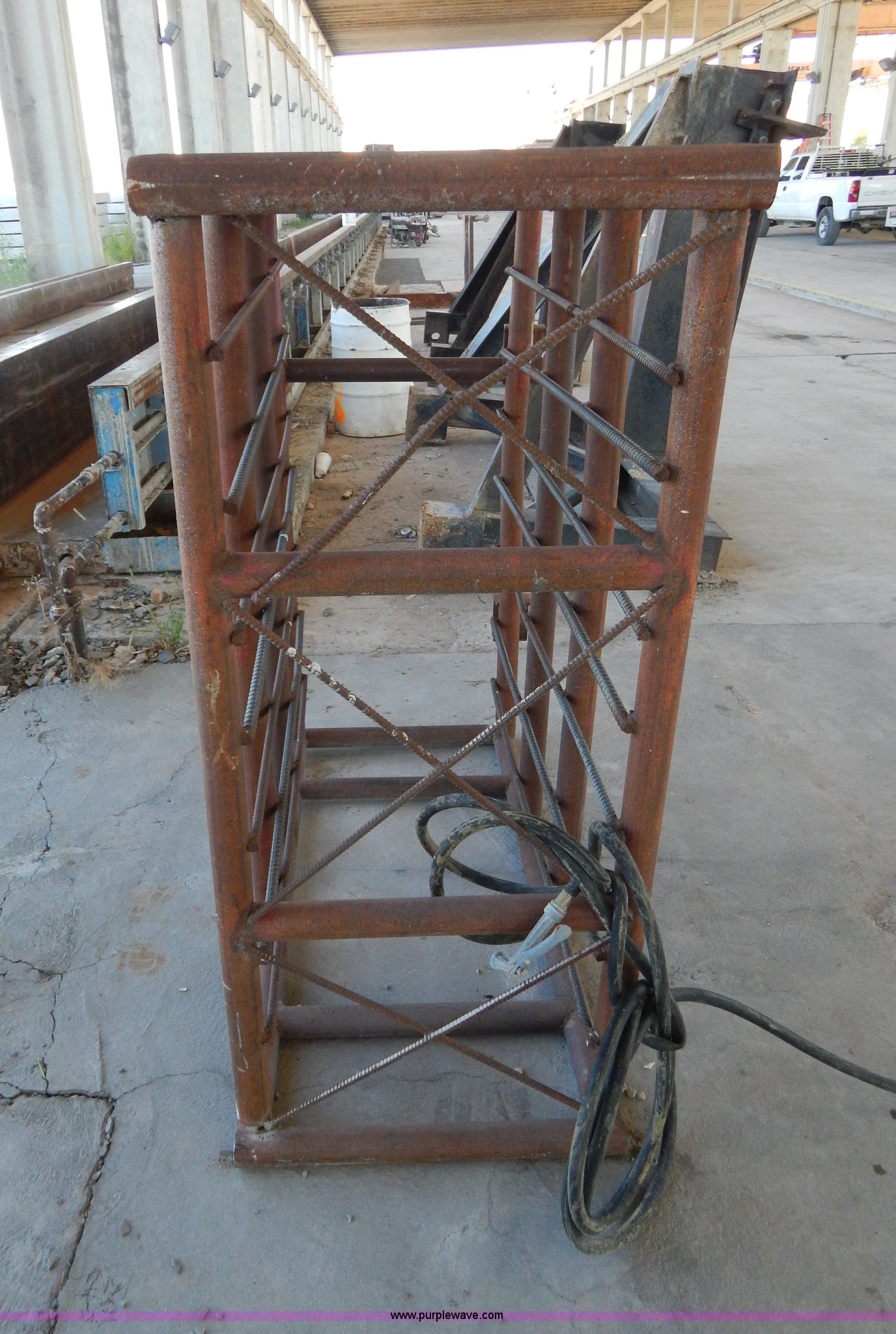 Split rim tire mounting cage in Broken Arrow, OK | Item AA9558 sold ...