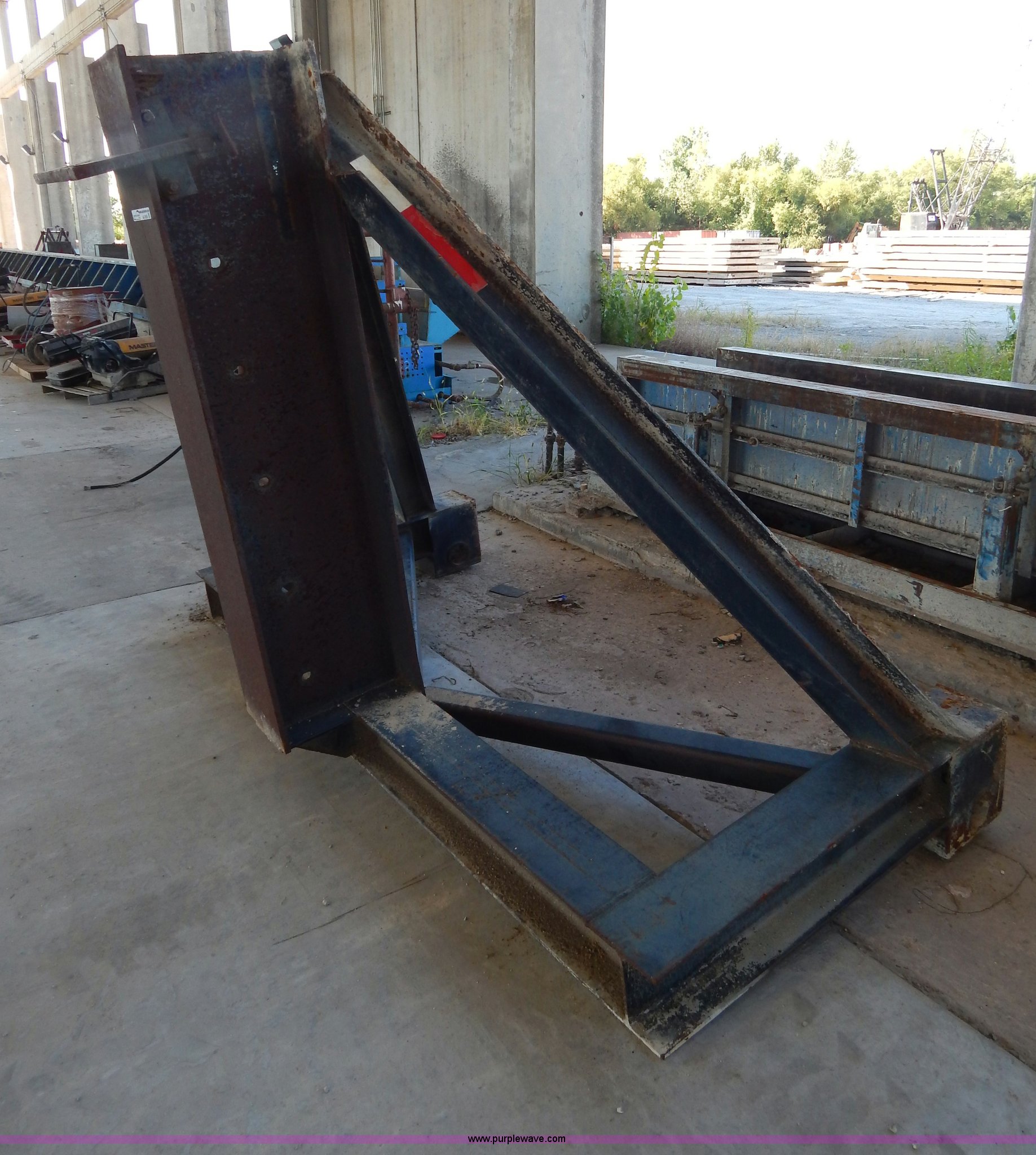 Single point lift truck attachment in Broken Arrow, OK | Item AA9559 ...