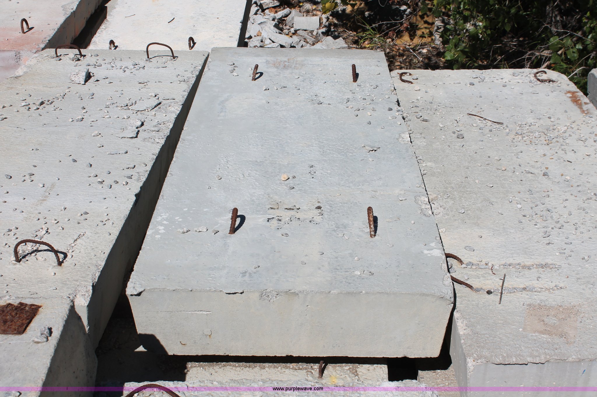 (15) concrete dunnage blocks in Broken Arrow, OK | Item AR9945 sold ...