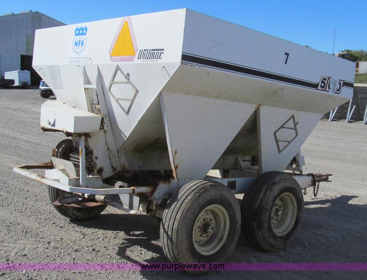 Wilmar 500 fertilizer spreader in Glasgow, MO | Item G2144 sold ...