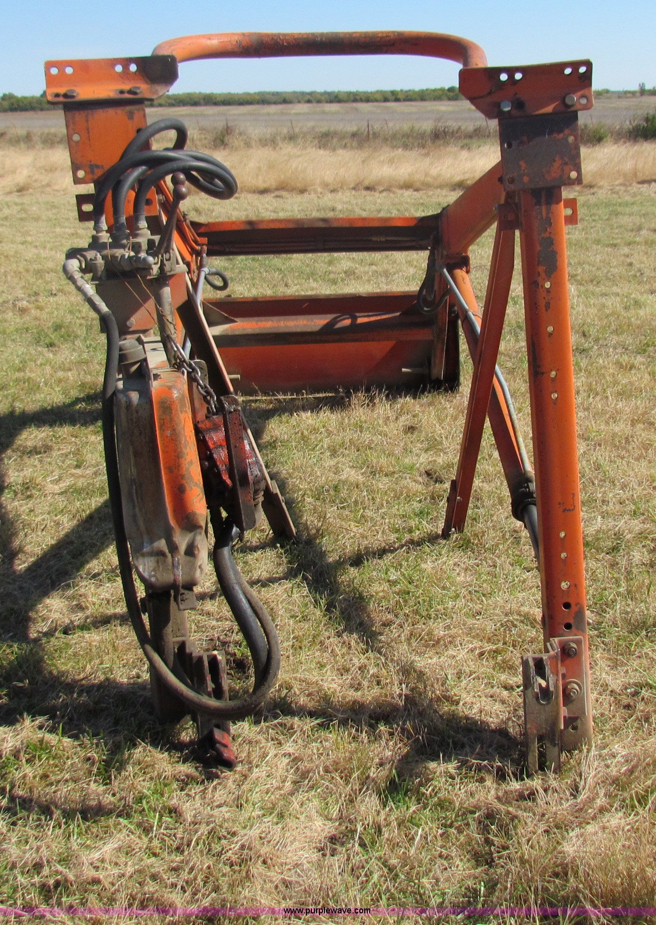 Farm Hand F11 loader in Severy, KS | Item G4303 sold | Purple Wave