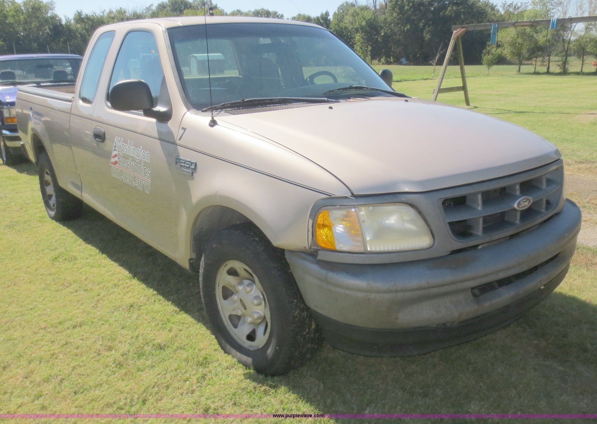1998 Ford F250 SuperCab pickup truck in Pittsburg, KS | Item F6703 sold ...