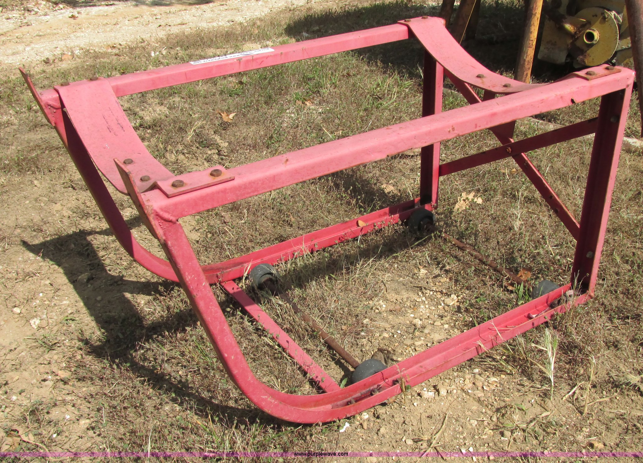 55 gallon drum stand in Villa Ridge, MO | Item AN9171 sold | Purple Wave