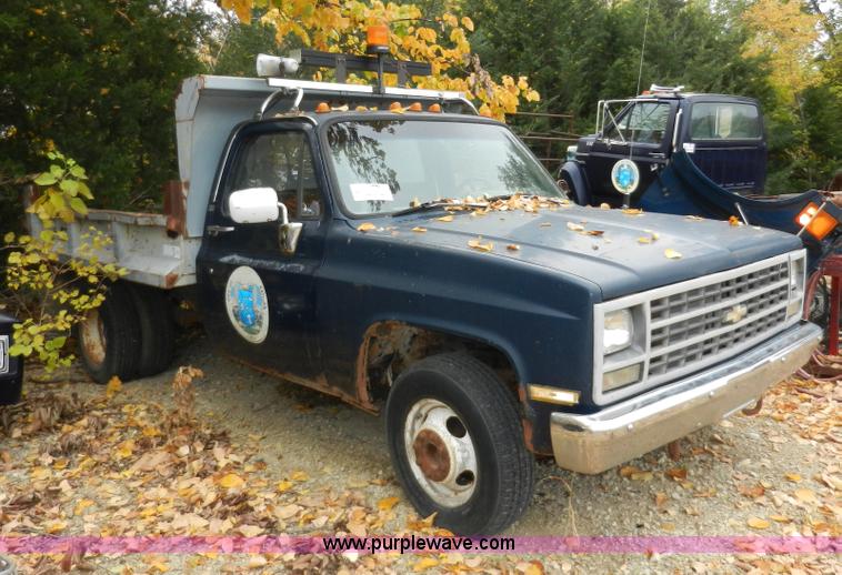 1989 Chevrolet R3500 dump bed pickup truck in Junction City, KS | Item ...