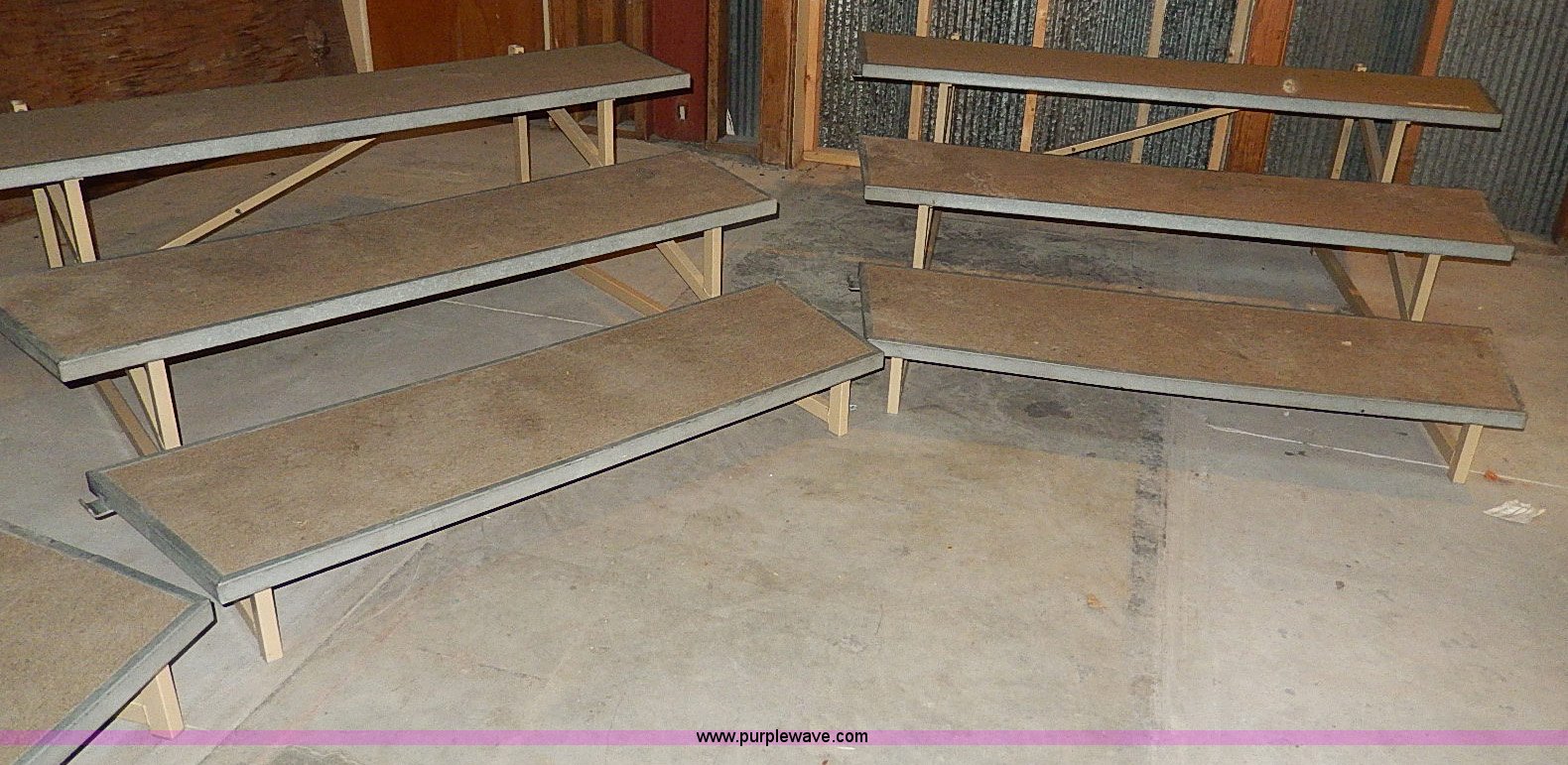 (7) risers in Manhattan, KS | Item AP9885 sold | Purple Wave