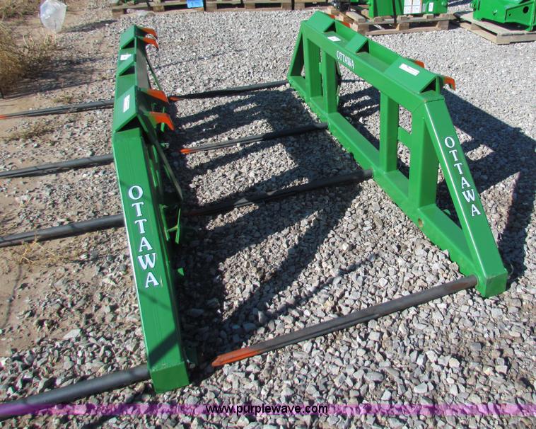 Ottawa dual bale frame in Alva, OK | Item AE9094 sold | Purple Wave