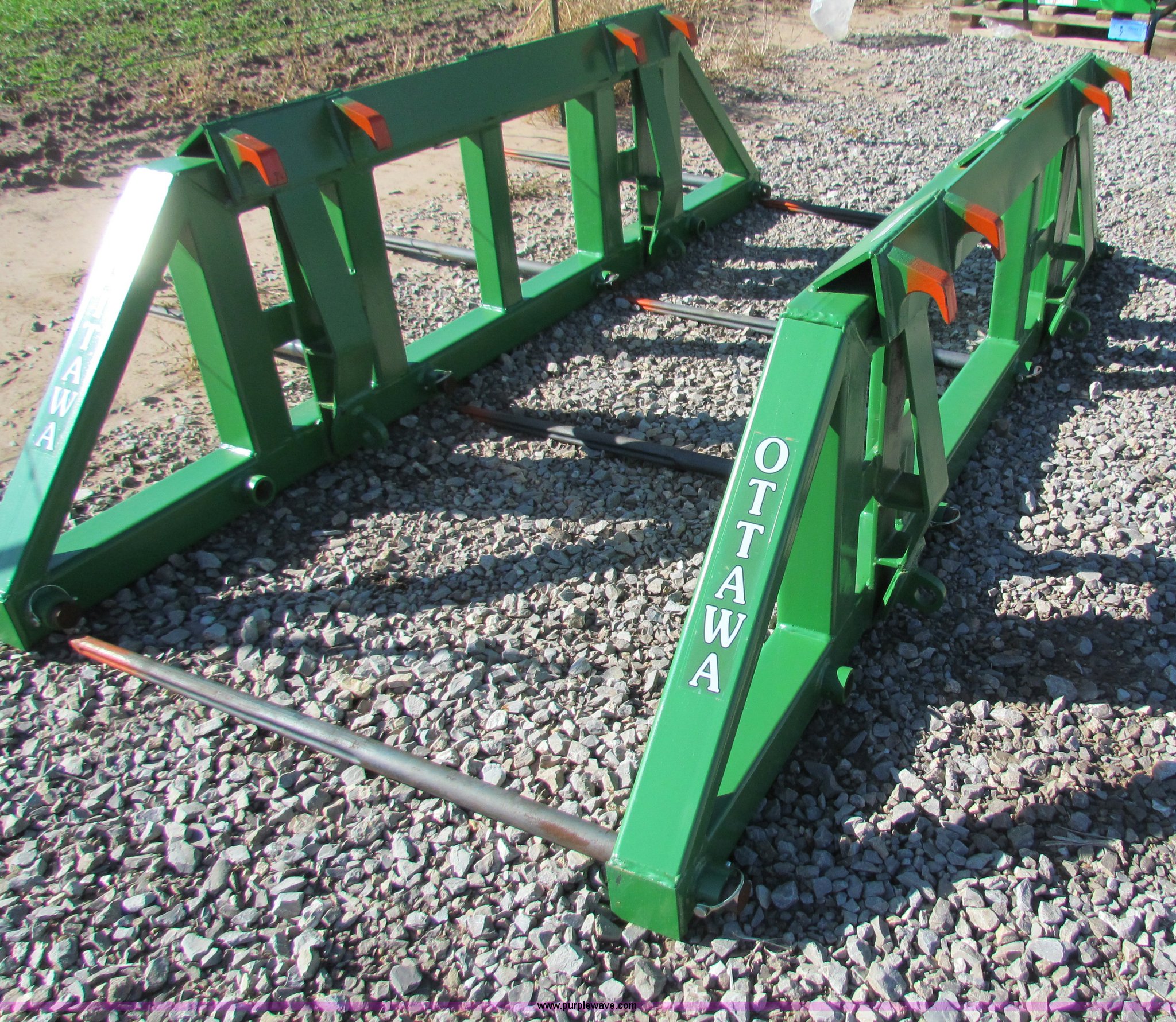 Ottawa dual bale frame in Alva, OK | Item AE9094 sold | Purple Wave