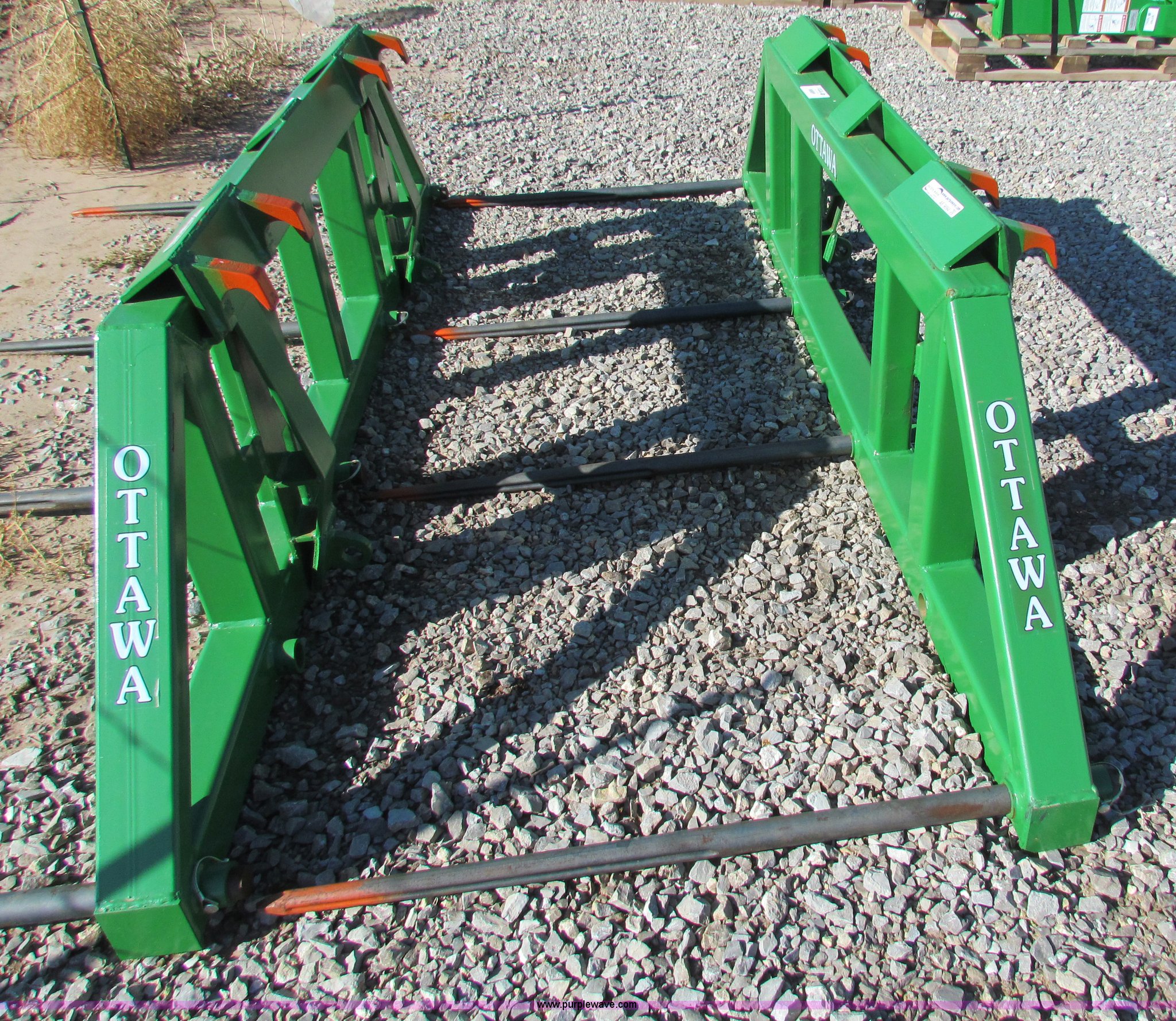 Ottawa dual bale frame in Alva, OK | Item AE9094 sold | Purple Wave