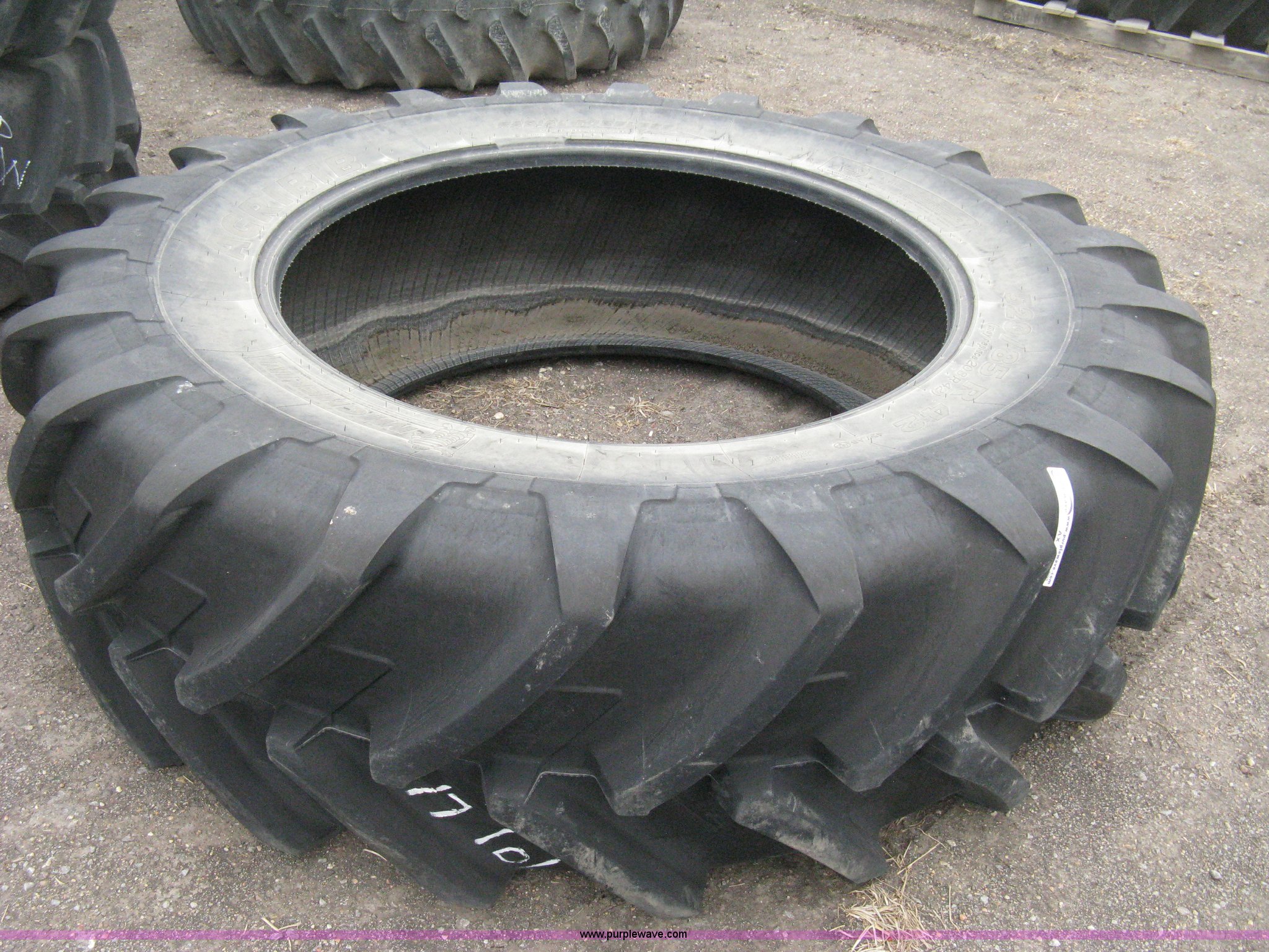 Michelin AgriBib 520/85R42 tire in Hesston, KS | Item AX9701 sold ...