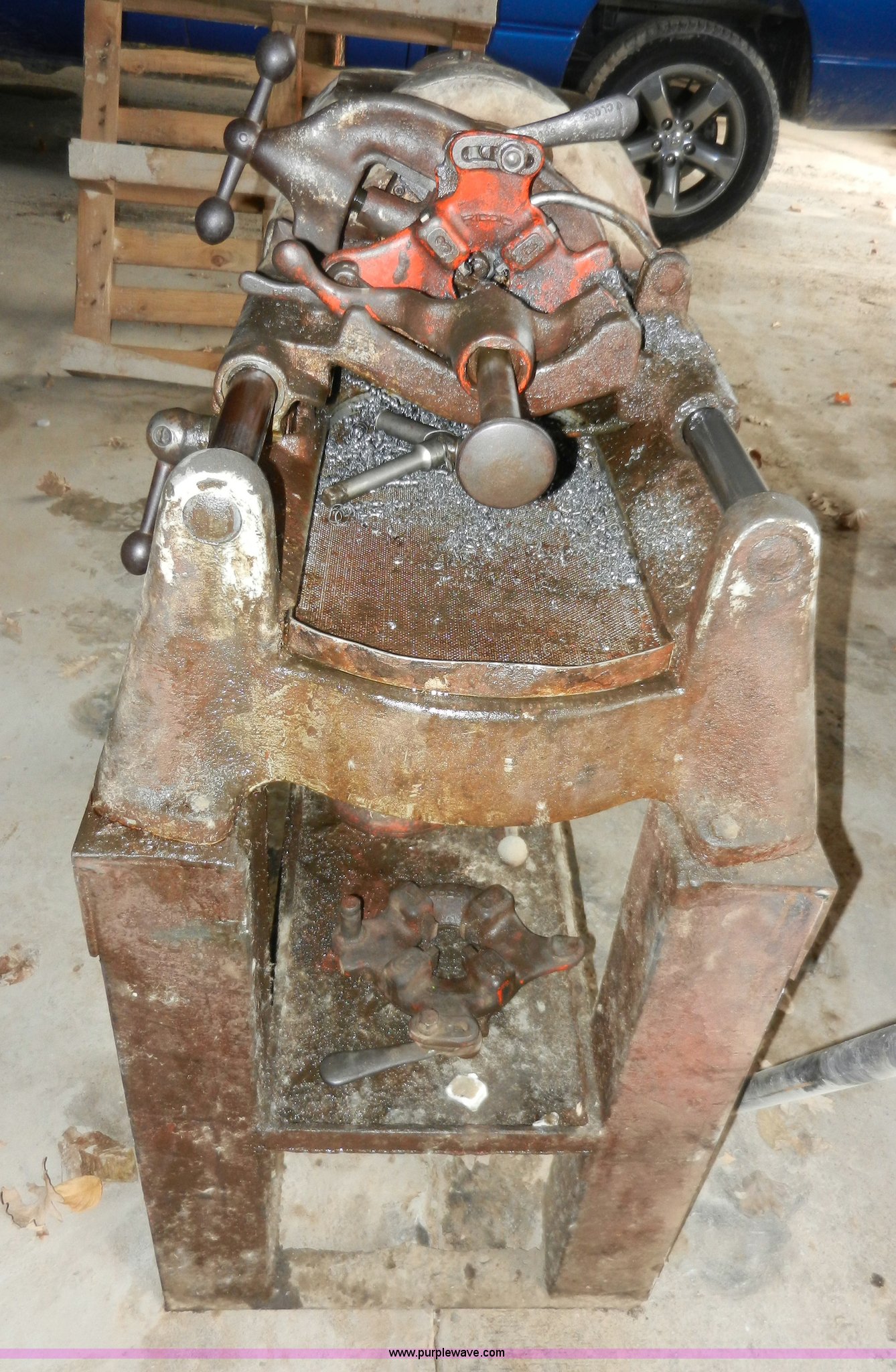 Ridgid 500 threading machine with pipe vise in Kansas City, KS | Item ...