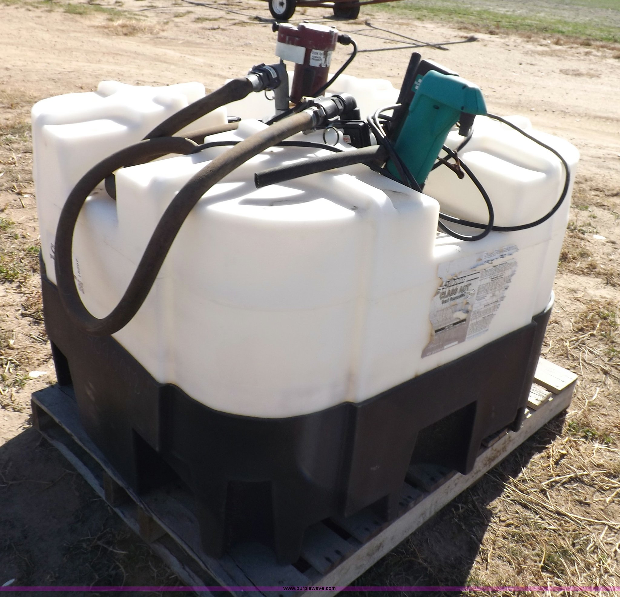 110 gallon poly tote tank in Deerfield, KS | Item I8297 sold | Purple Wave
