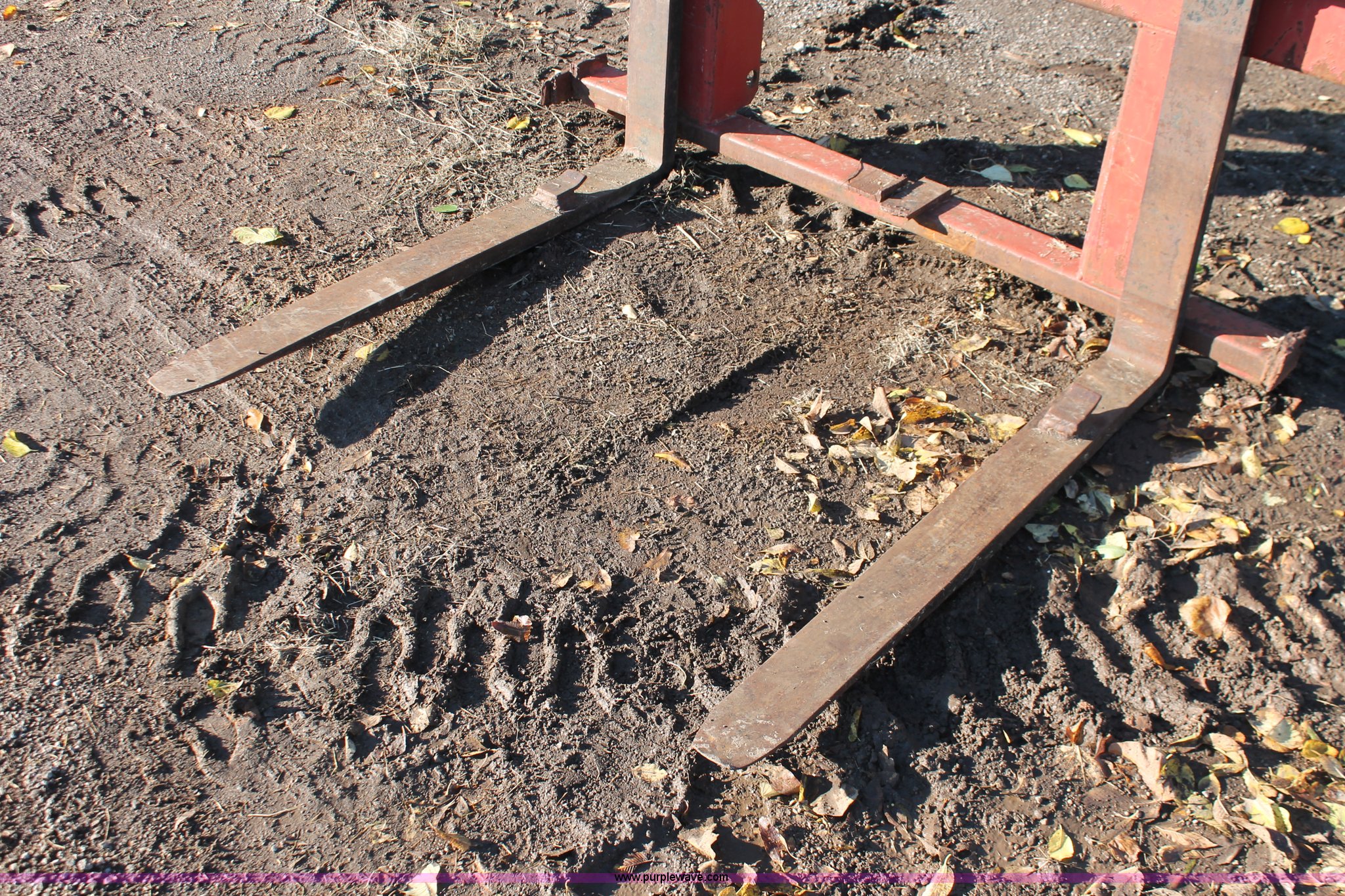 Forklift pallet forks in Bixby, OK | Item H4161 sold | Purple Wave