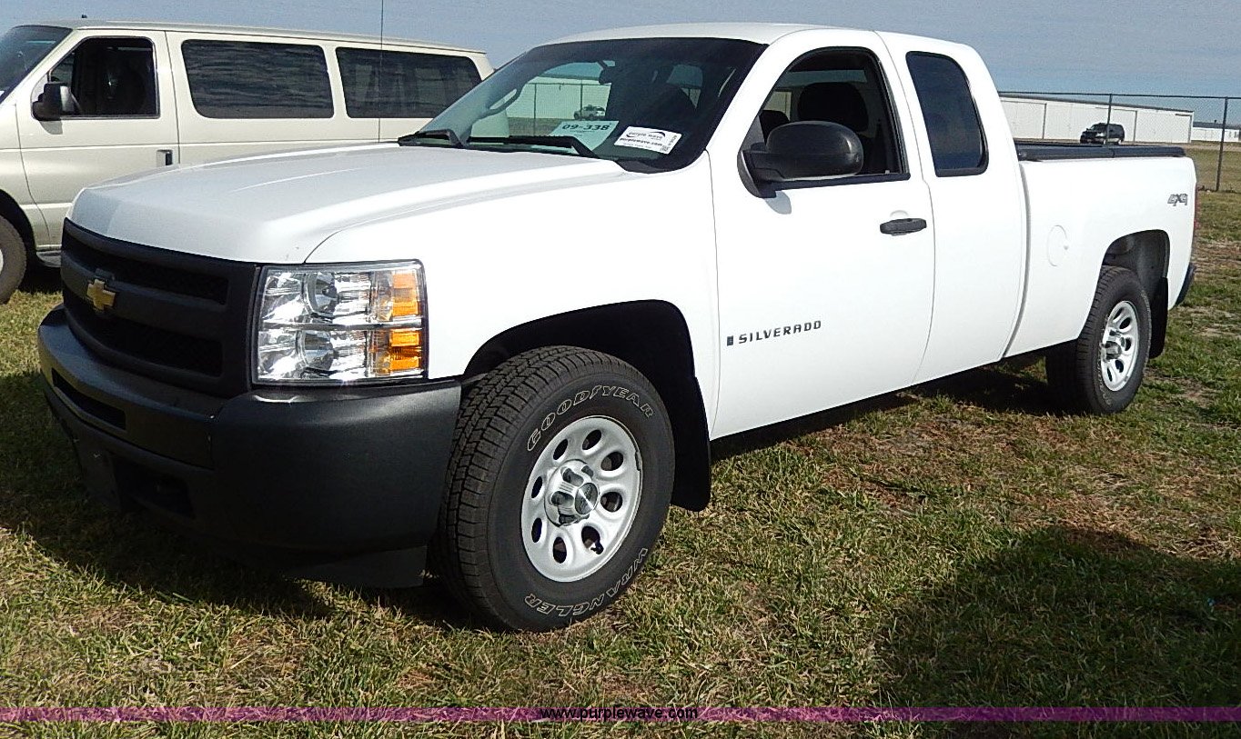 2009 Chevrolet Silverado 1500 Ext. Cab pickup truck in Topeka, KS ...